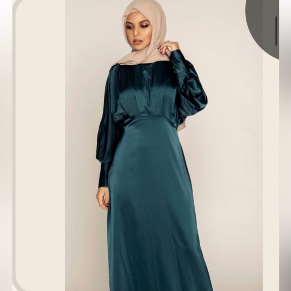 Veiled | Dresses | Nwt Veiled Collection Deep Teal Batwing Satin Maxi ...